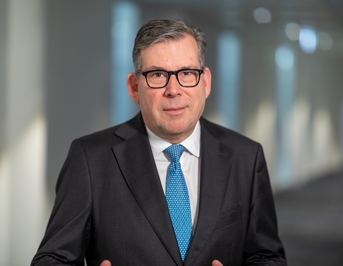 Opinion Leaders - Claus Hecher