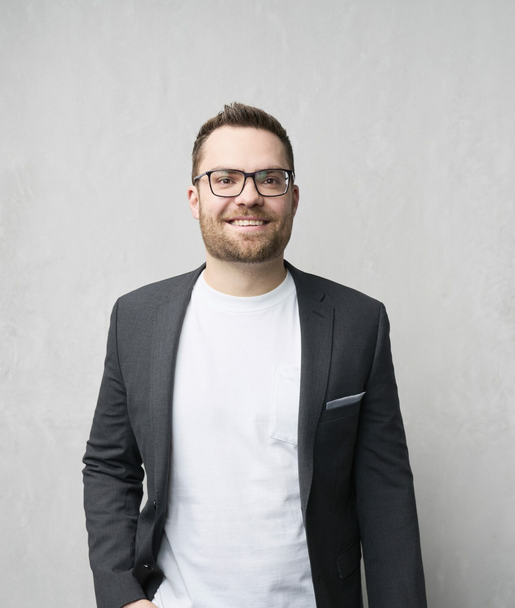 Opinion Leaders - Julian Grauer
